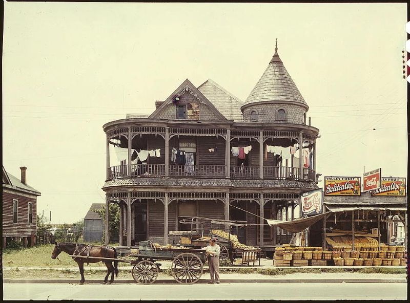 20 Amazing Photos Capture Stores of the U.S. in the Early 1940s ...