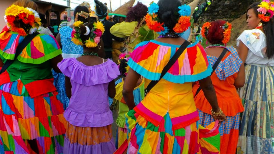 - ME SUBO AL MUNDO -: Portobelo - II Festival de la Pollera Congo