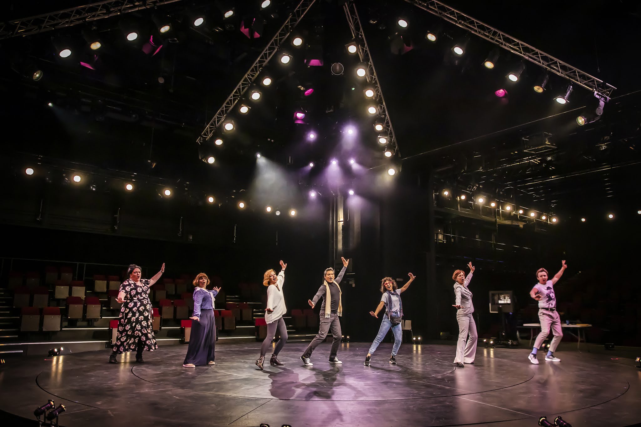 Am Dram - A Musical Comedy Review — Beyond the Curtain