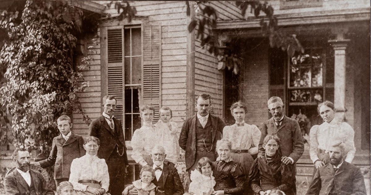 Albert Coe and Deborah Prentice Family Photo - August 24, 1899