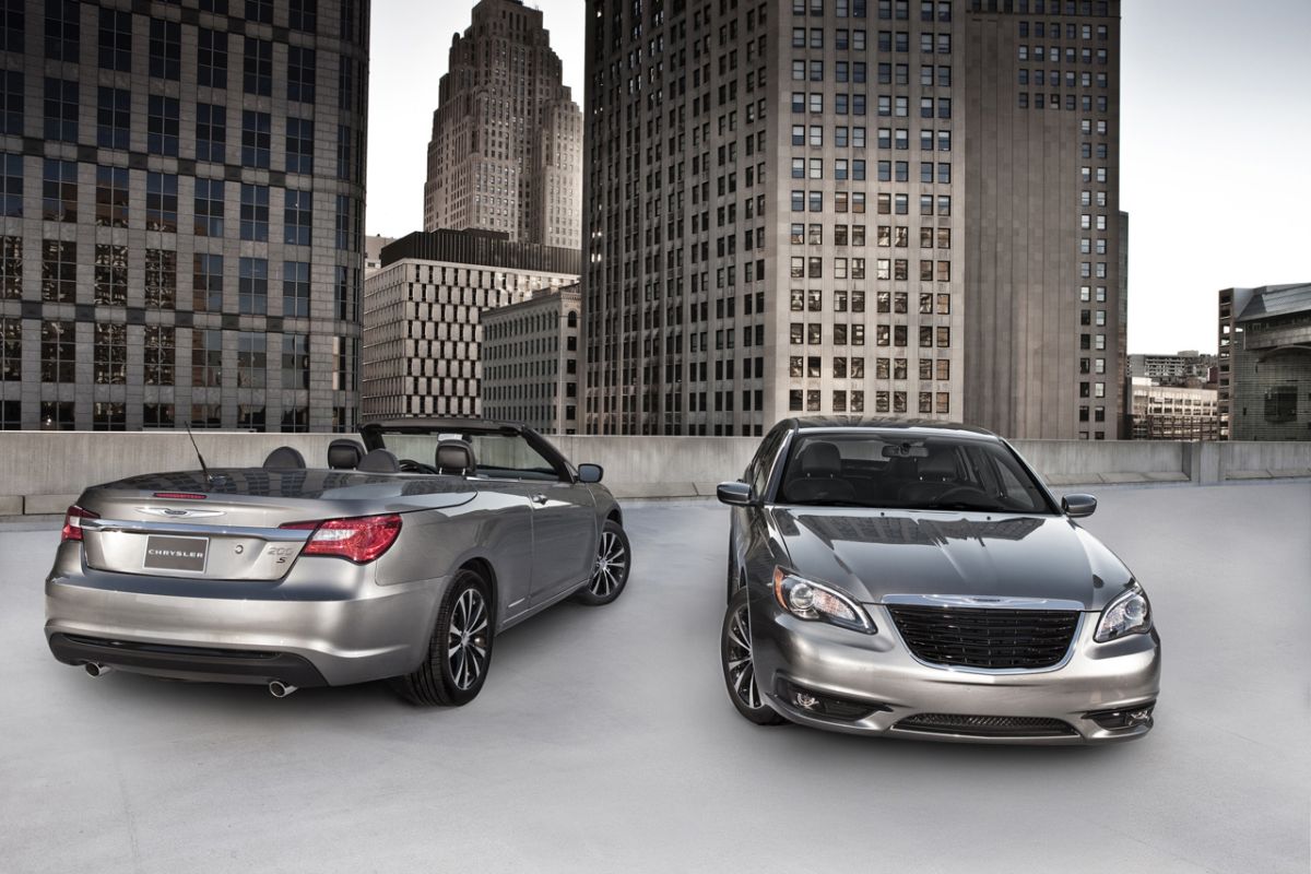BLINGMA: Chrysler 200S e 200S Convertible
