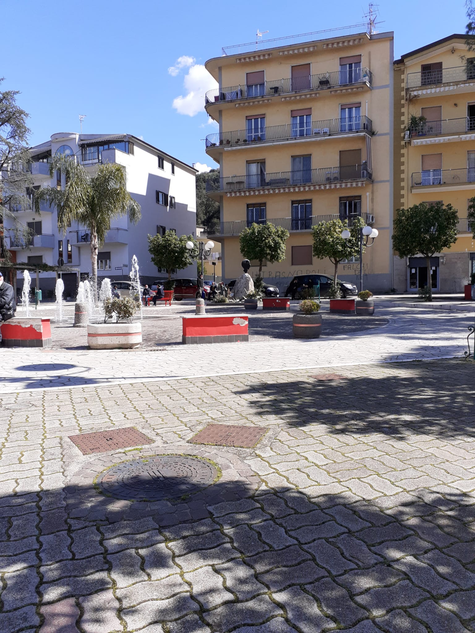Parcheggio in Piazza Castra Marcelli, Terra mia e Pegaso invocano ...