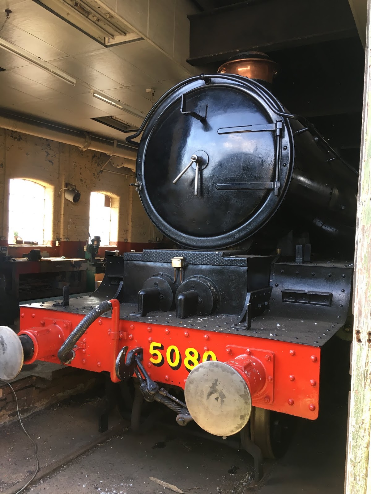 Sam's World: Tyseley: Castle Class Engines At Rest...
