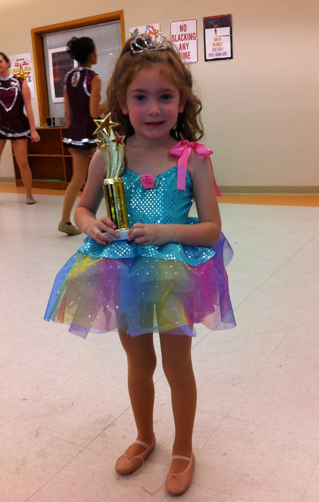 Evan and Lauren's Cool Blog: 6/12/11: Lauren's 1st Baton Show!