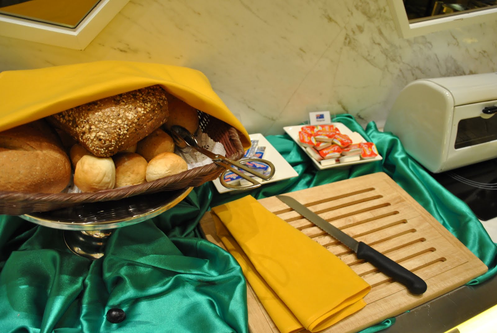 Swez Brasserie Semi Buffet Dinner @ Eastin Hotel Penang. ~ Σαteяlaηd