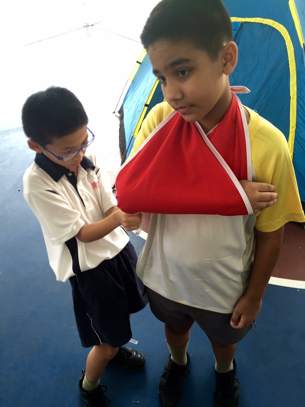Combined Unit Cub Scout Camp 2-4 Jun 2016: First Aid: Bandaging