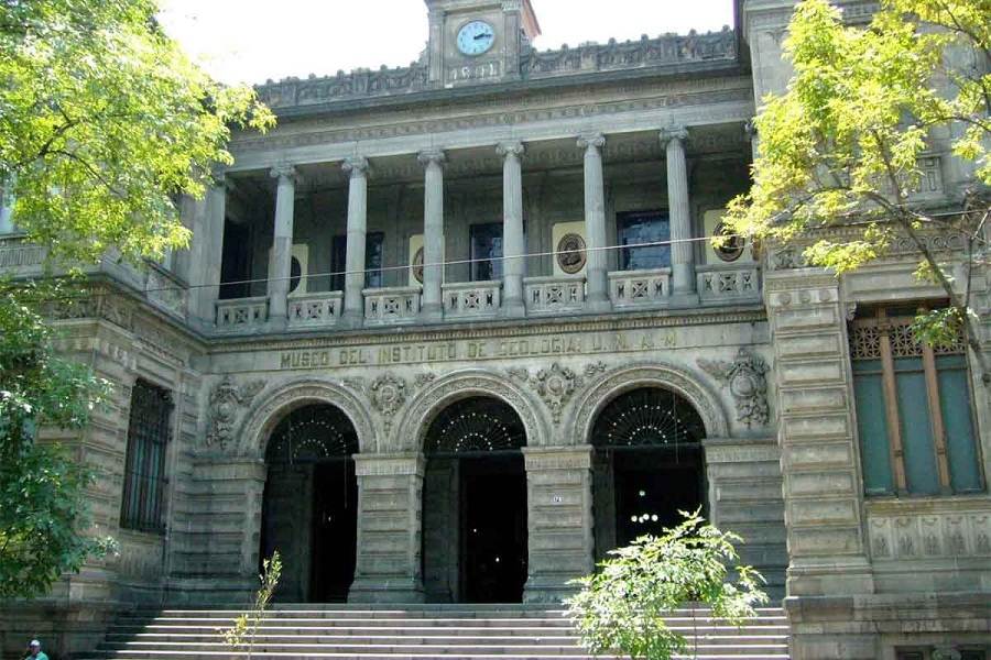 Arquitectura y Colección del Museo de Geología de la UNAM