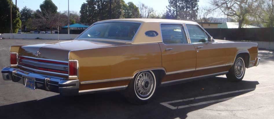 Car Style Critic: America's 1970s Opera Window Fad