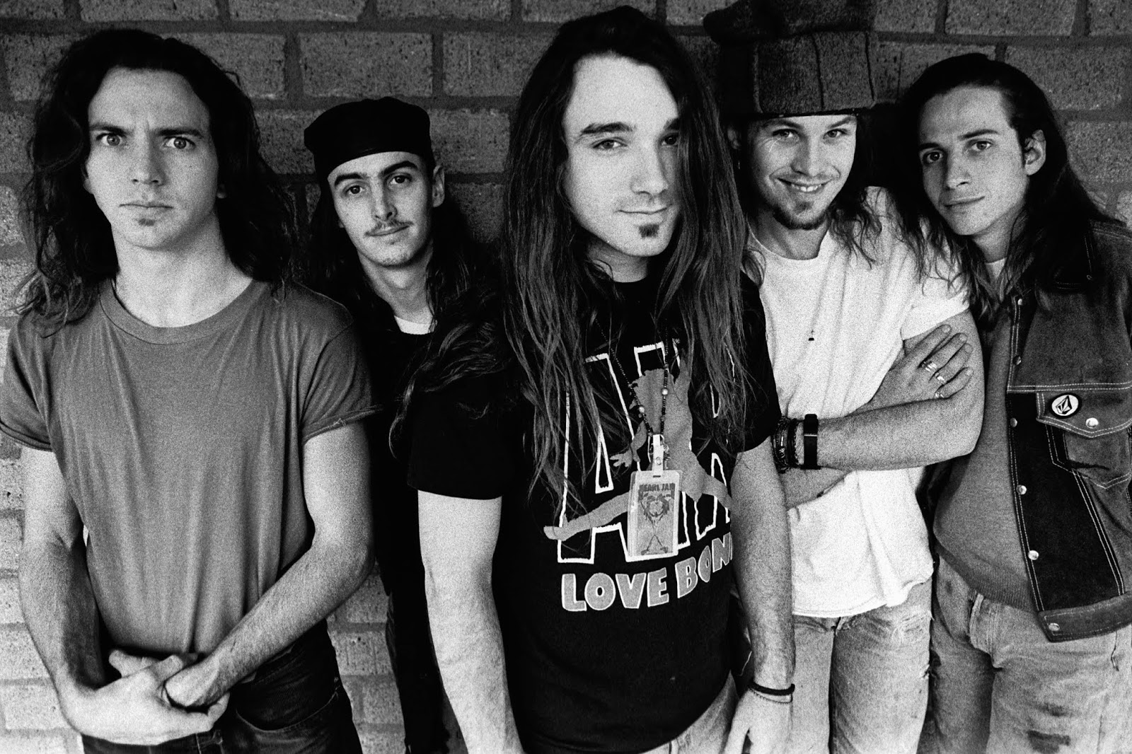 Terjemahan Lirik Lagu Pearl Jam Spin The Black Circle BangRingo terjemahan-lirik-lagu-pearl-jam-spin-the-black-circle-bangringo