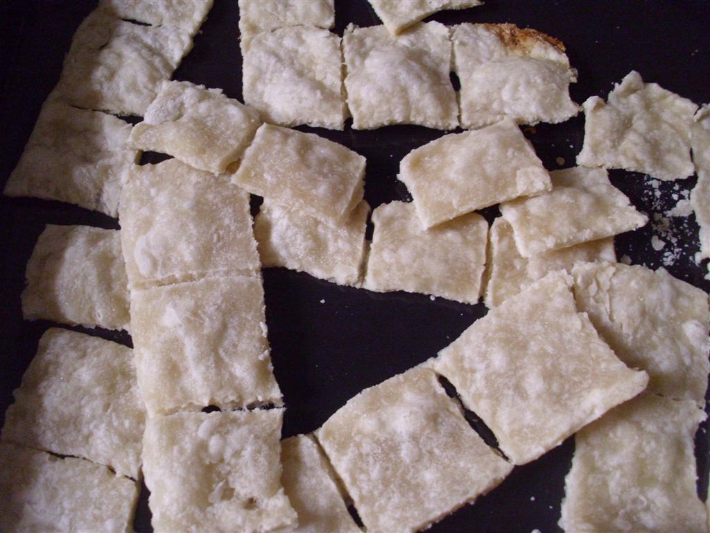The Do-It-Yourself Mom: DIY Saltines