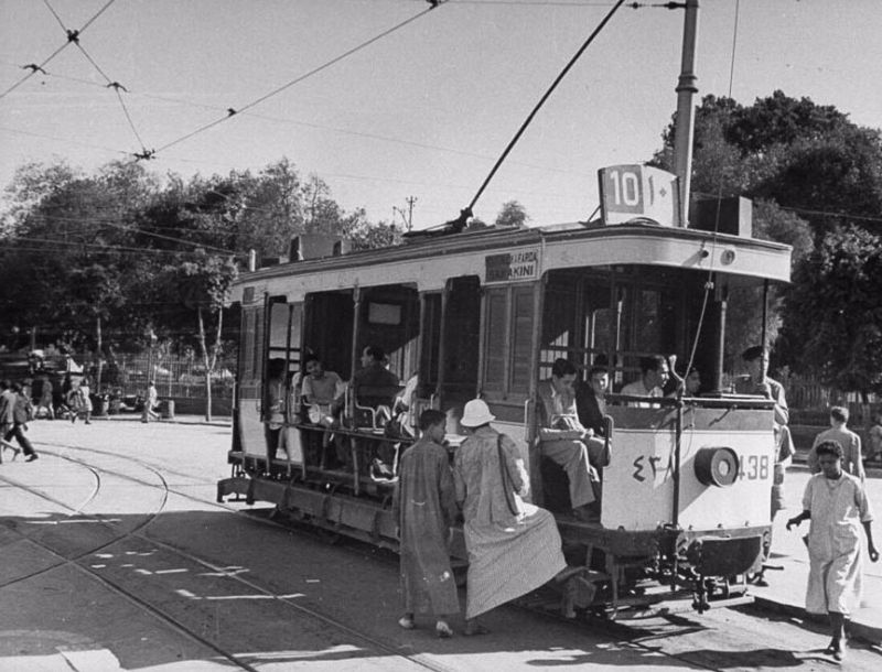 69 Black and White Photos of Everyday Life in Cairo During WWII ...
