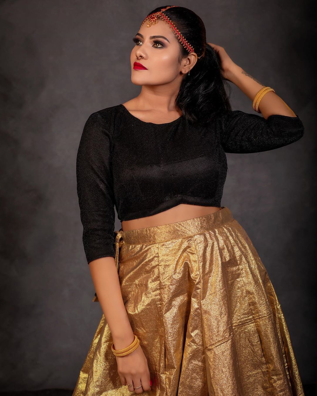 Nivisha Hot Navel Photos Collection Instagram, Serial Stills