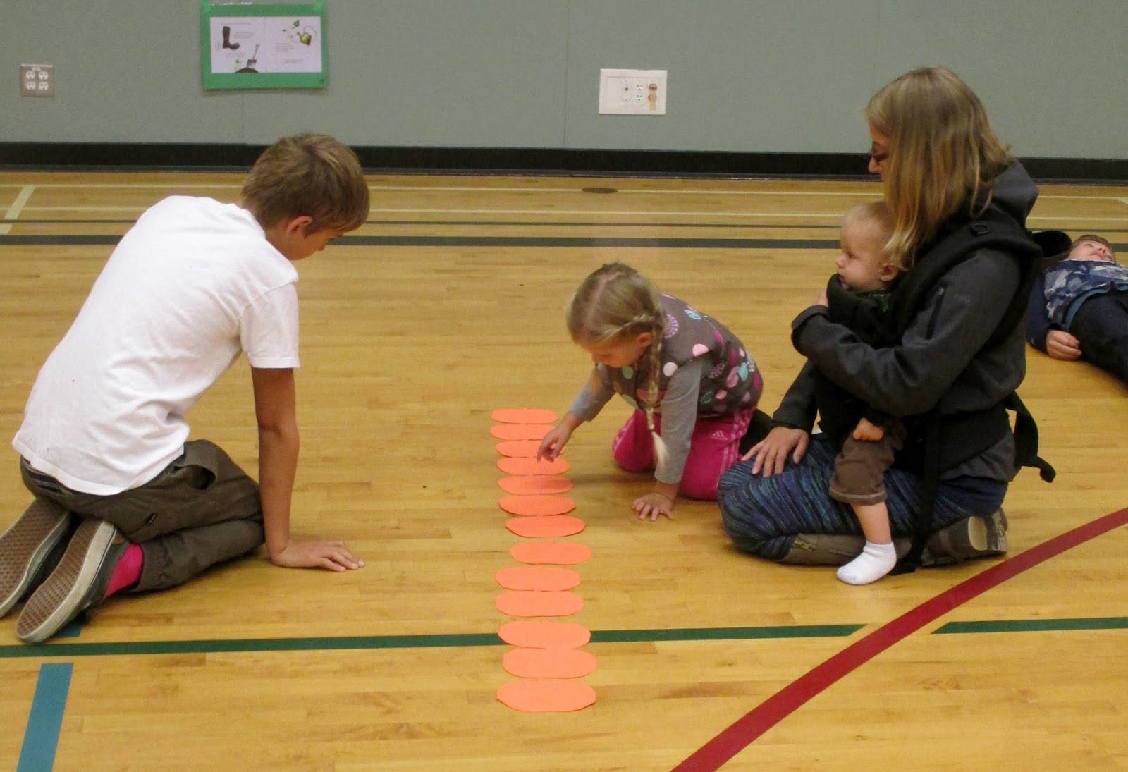 StrongStart: Comparing Sizes with Our Big Buddies