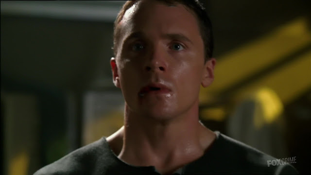 ausCAPS: Jamie Martz shirtless in Without A Trace 6-08 "Fight/Flight"