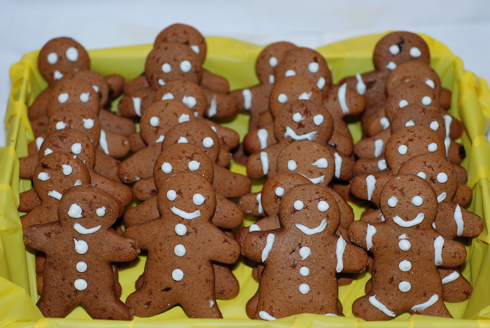 Bitter-Sweet Bakery: German Gingerbread Man