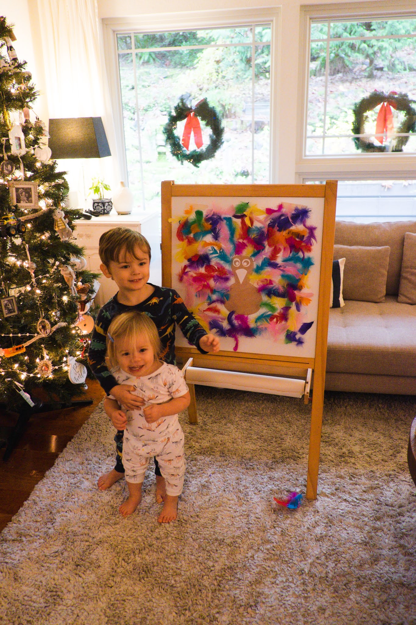 Domestic Fashionista: Holiday Mode: Around The House + Activities We ...