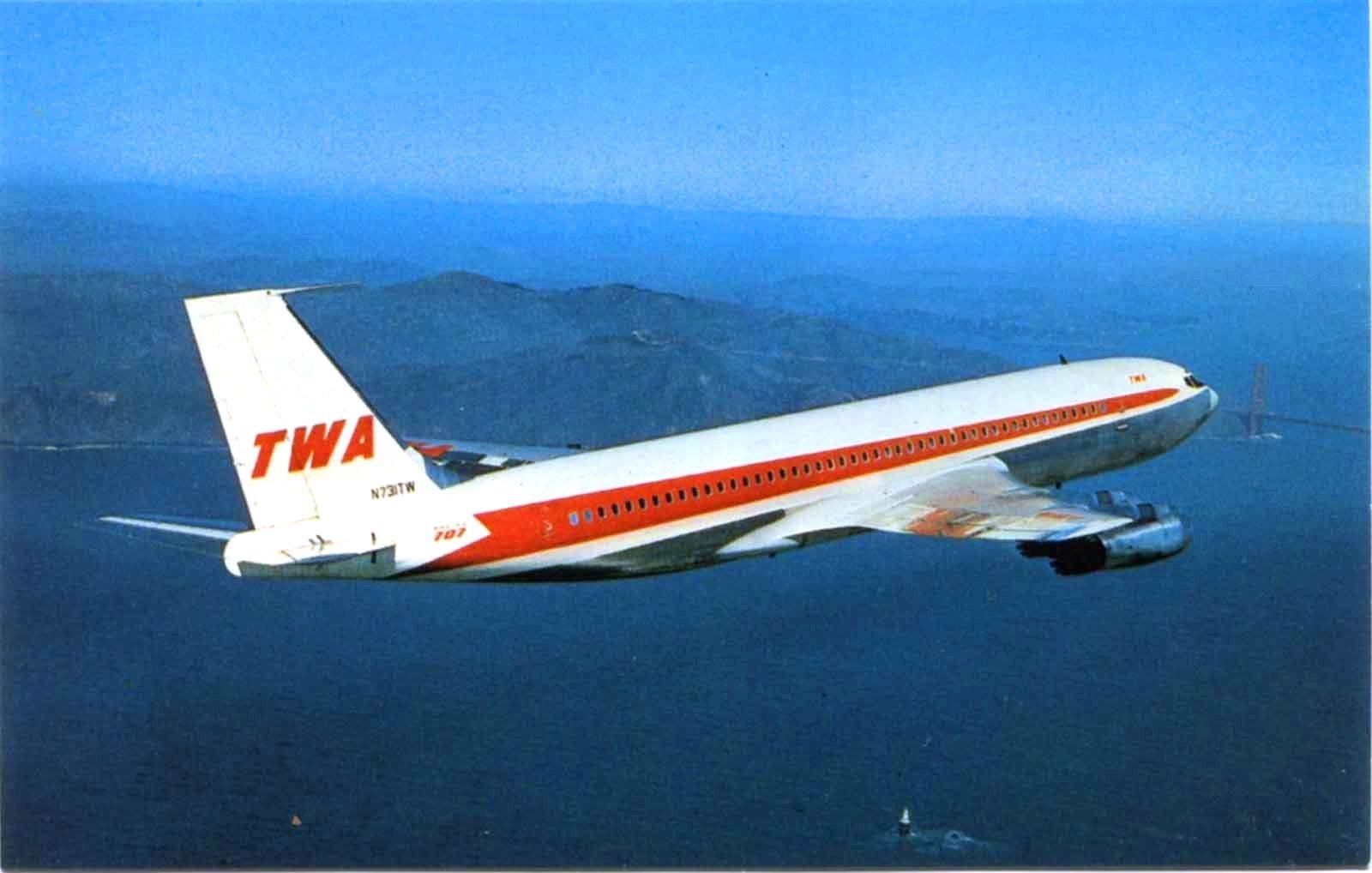 BOEING 707-220