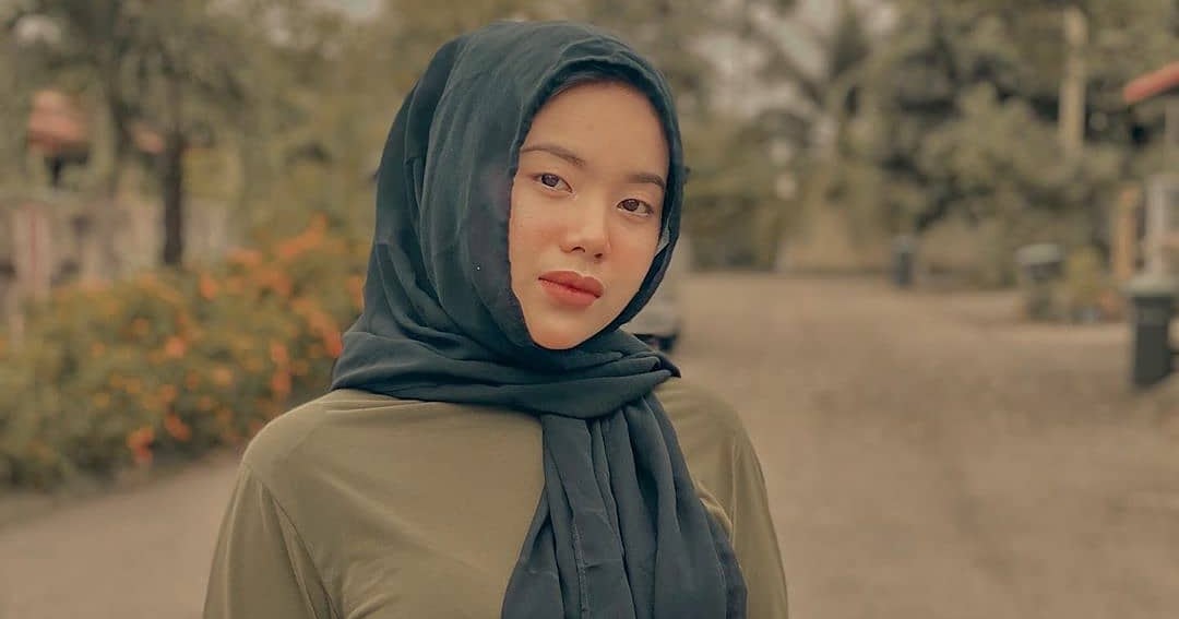 Sarah - Cute Asian Girls Gallery