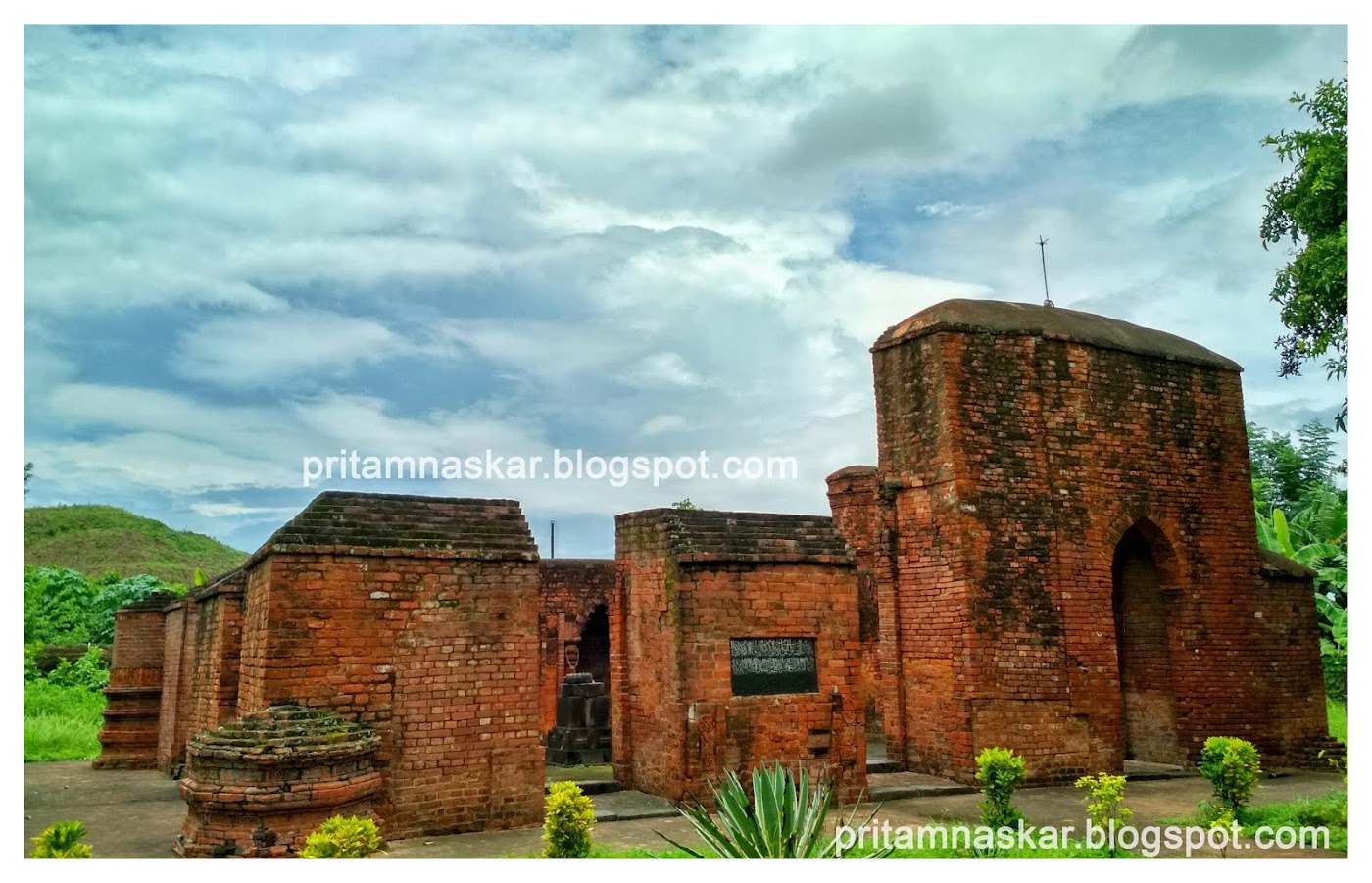 মন্দিরময় পাথরা... ইয়াসিন পাঠানের পাথরা ।। Pathra... Temple Town of ...