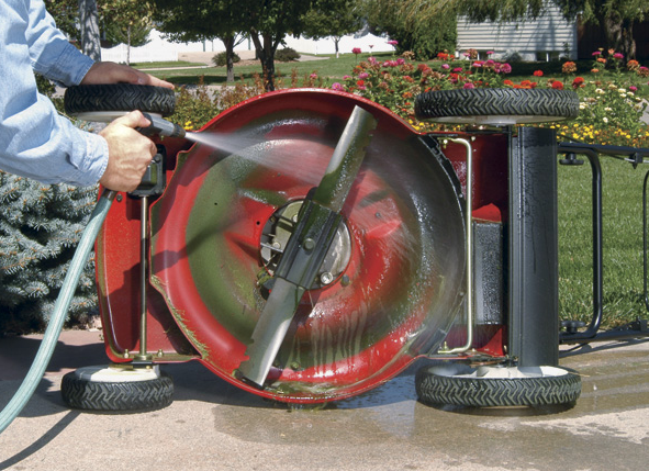Mowers Media Pro: How to Clean Your Lawn Mower Safely
