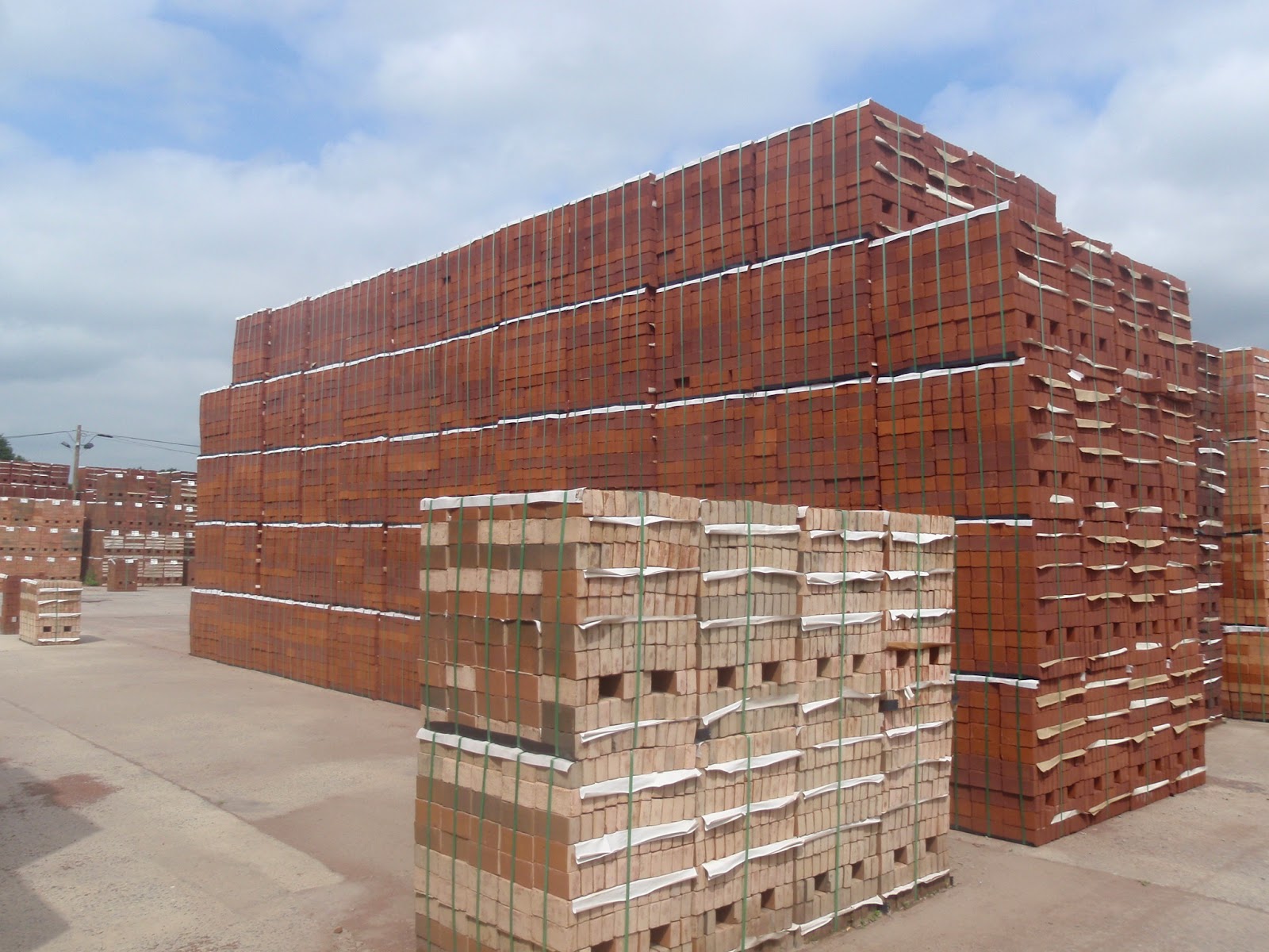 SPEAKING OF ARCHITECTURE: Material, Process, Product - Making Brick