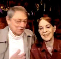 em's talkery: (VIDEO) ARE YOU ADDICTED TO APPLAUSE?