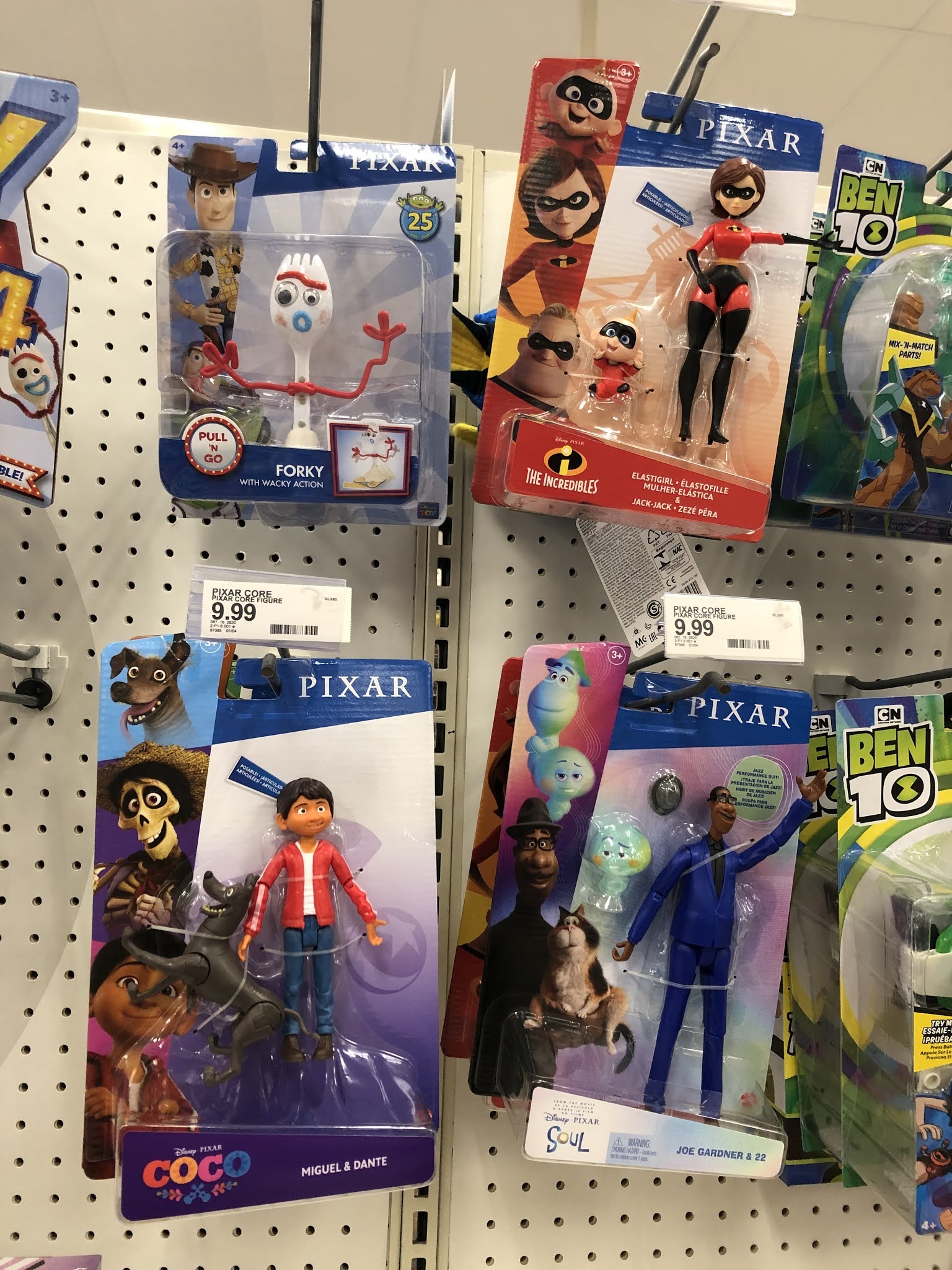 Dan the Pixar Fan: Mattel Pixar Collection 7" Scale Posable Action ...