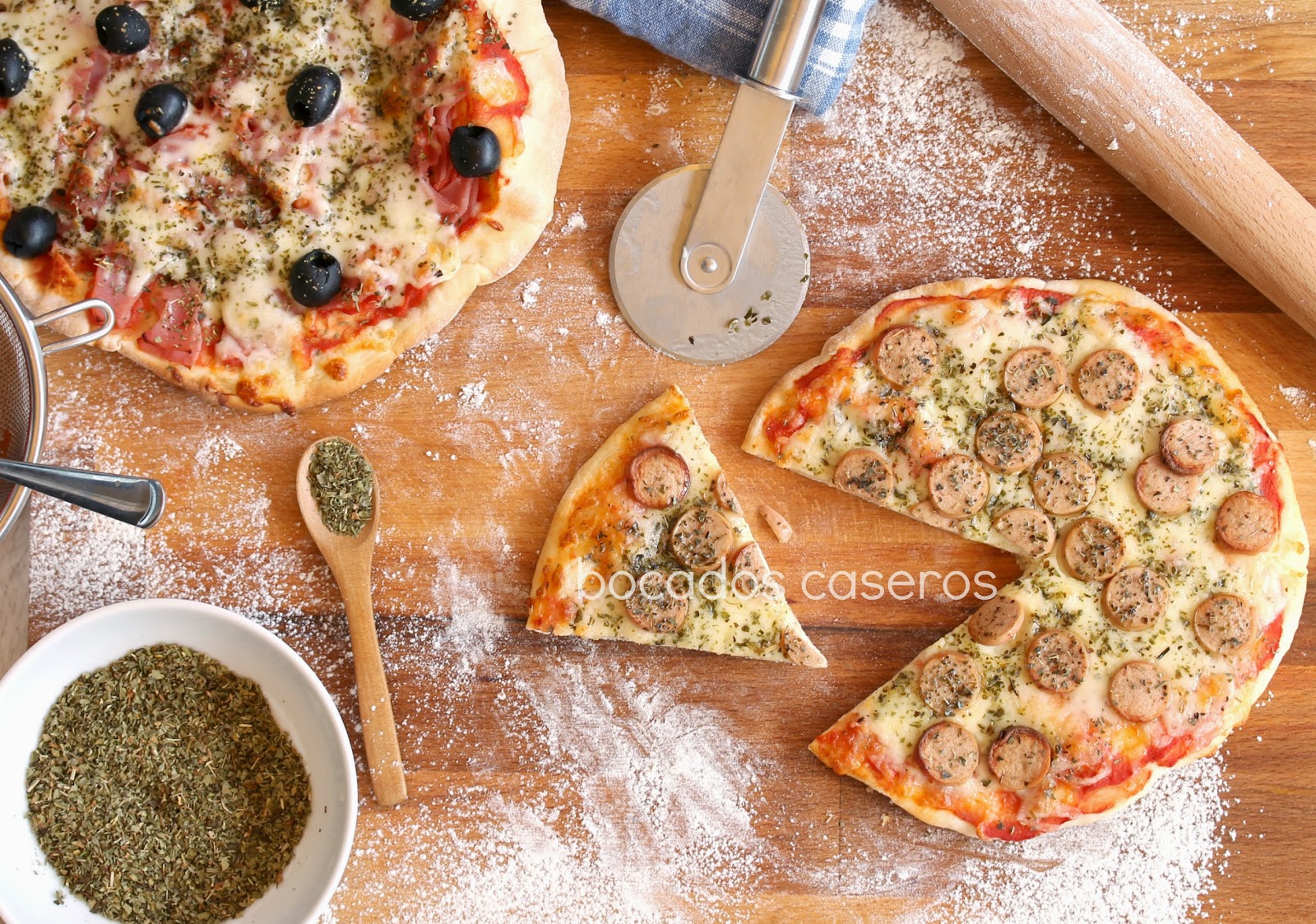 Bocados Caseros: Pizzas individuales de salchichas de pavo