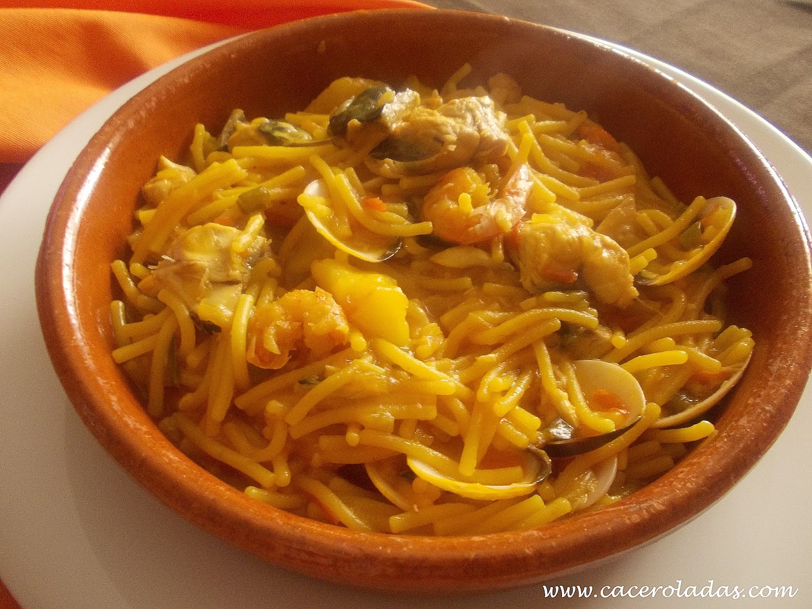 Cazuela de fideos con pescado y marisco | CACEROLADAS: Cazuela de ...