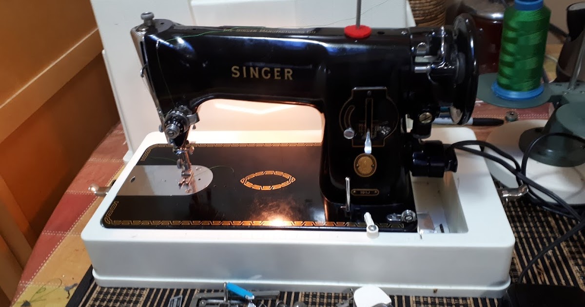 FlamingoSewing: The Beast: Singer 191J
