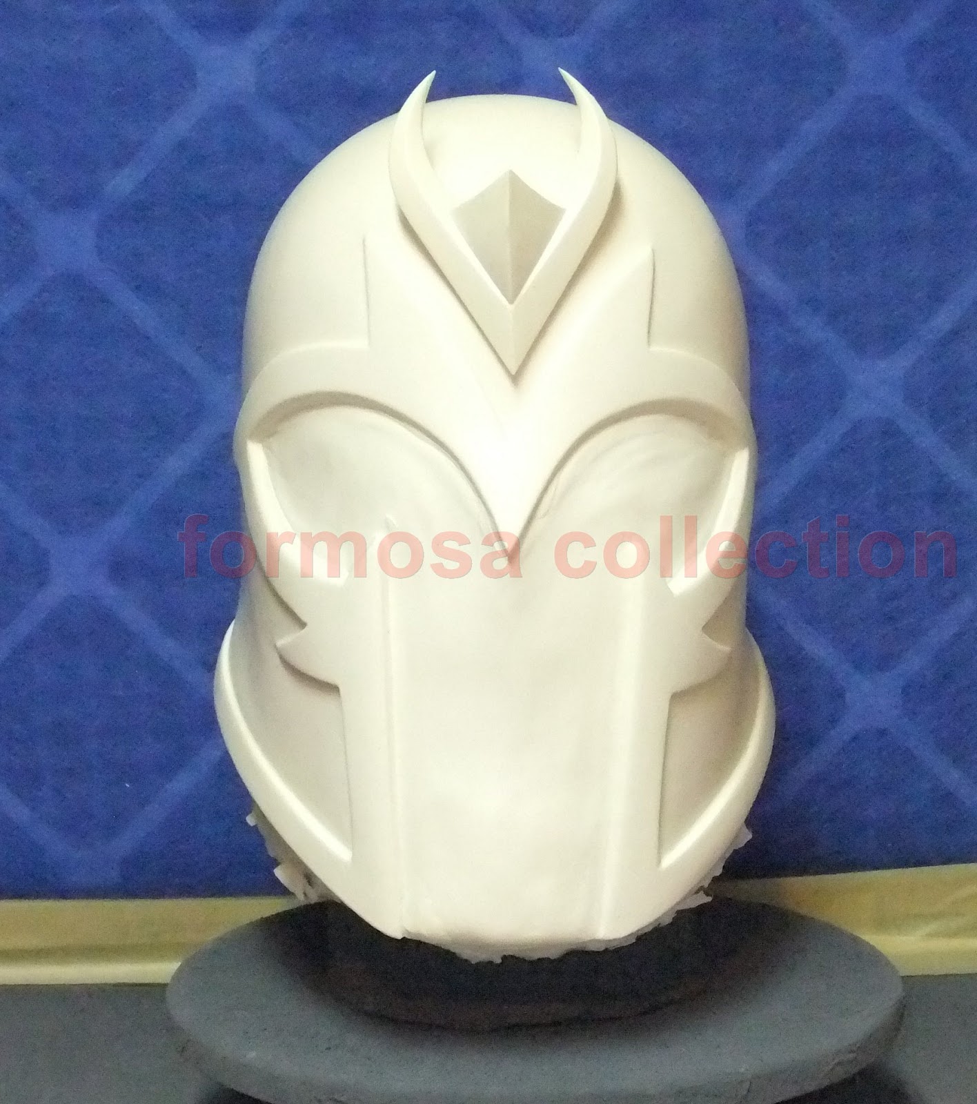 Formosa-Collection: X Men First Class Magneto Helmet build 2
