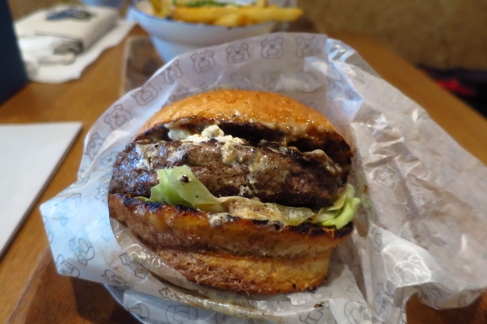 Small Potatoes Make The Steak Look Bigger: Three Buns, Robertson Quay