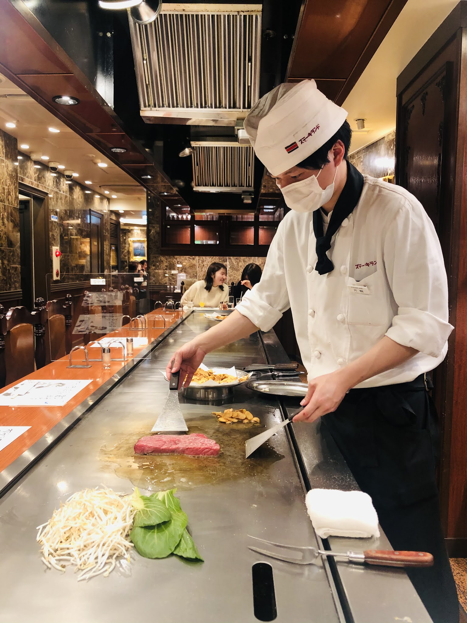 พาไปกิน Steak เนื้อโกเบคุ้มๆ ที่ร้านดัง Steak Land Kobe