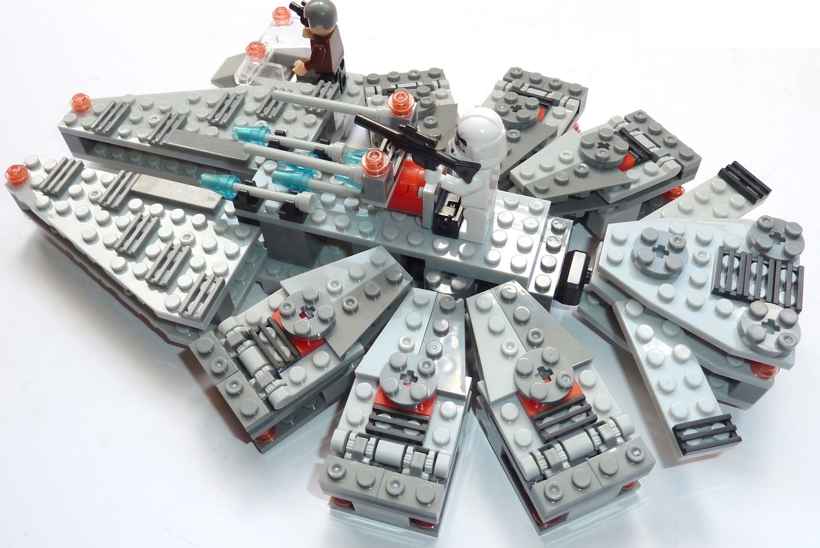FUNZONE COLORING FUN: Star Wars Millennium Falcon Bricks