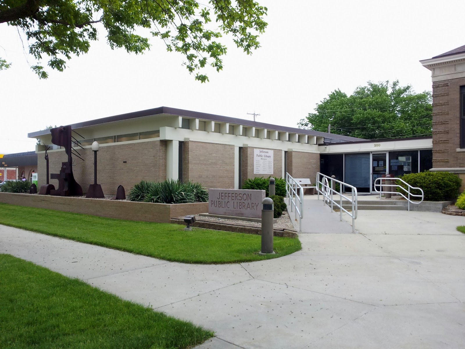 History and Culture by Bicycle: Jefferson, Iowa: Jefferson Public Library
