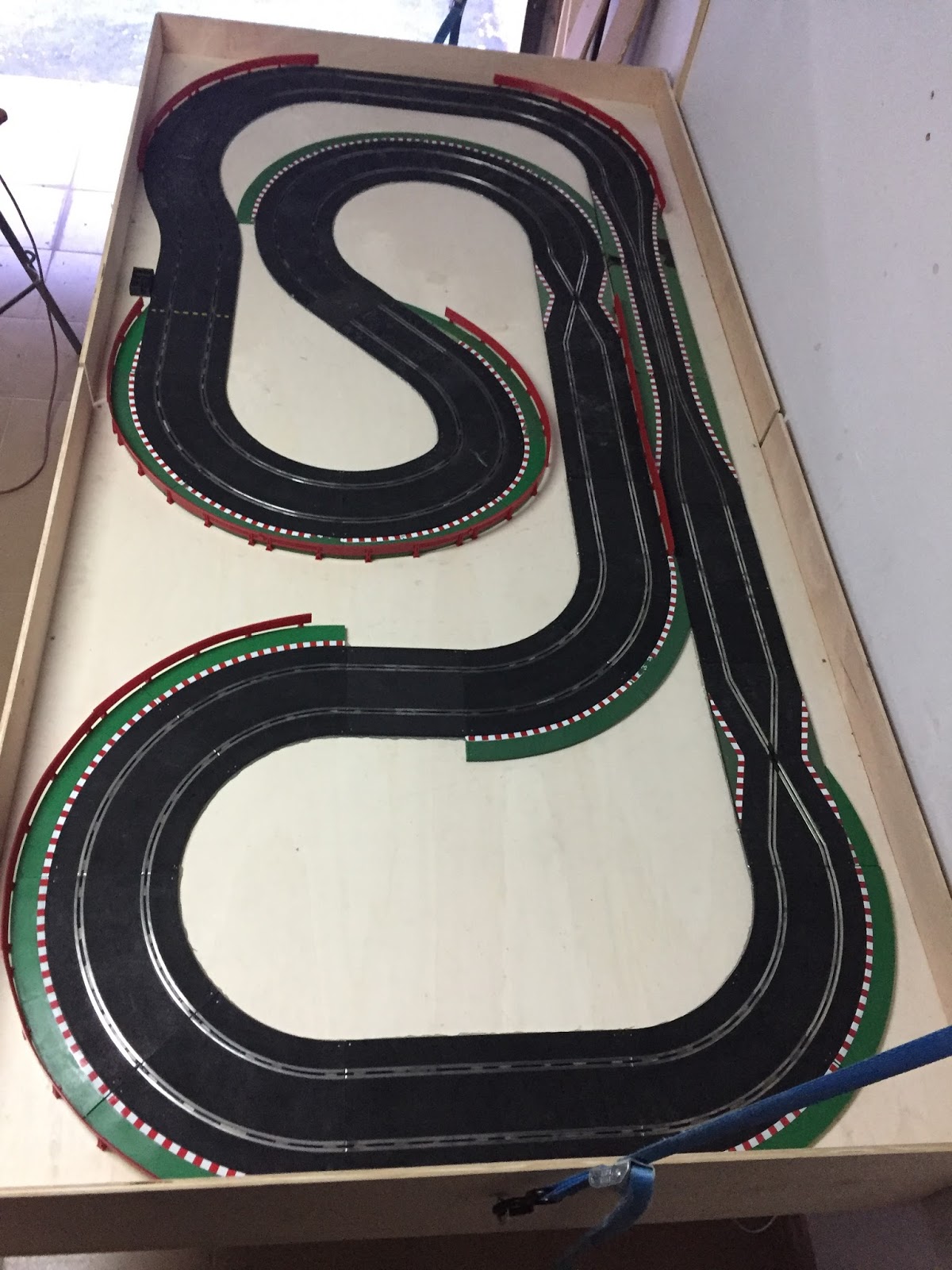 Jeep-Slot: CIRCUITOS SCALEXTRIC PERMANENTES - DIORAMA - PARTE 2