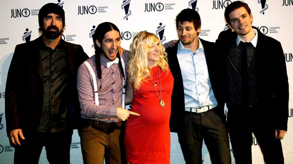 Sarah Blackwood (Canadian singer)