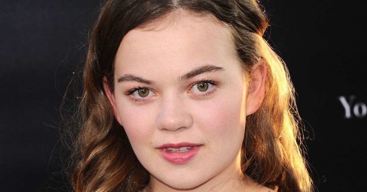 Starlet Arcade: Megan Charpentier