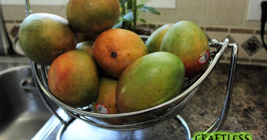 SNAPSHOTS: Mangoes... (4 Photos)