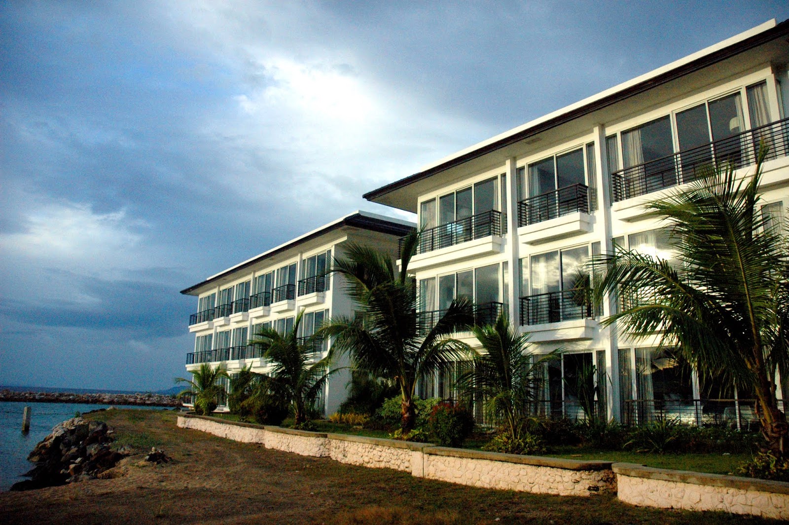 DUDE FOR FOOD: Misibis Bay: Enjoying The Sights, Views and Flavors at ...