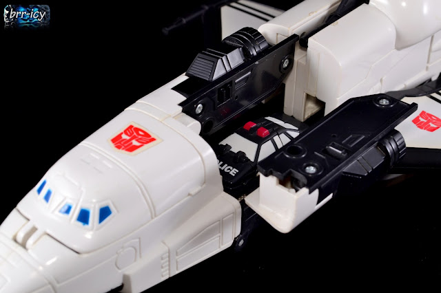 Brr-icy's Transformers Reviews: Victory/Zone Galaxy Shuttle