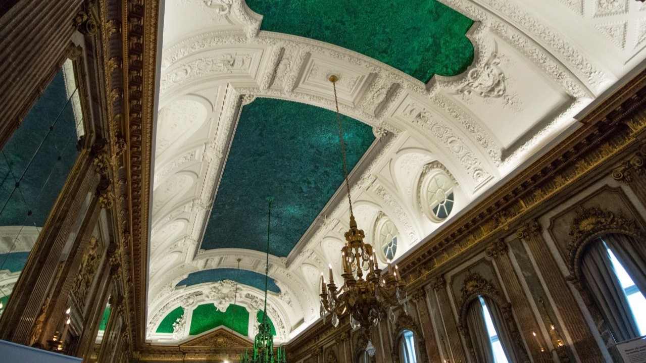 A heaven of bugs in the Royal Palace of Brussels