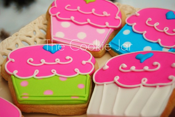 The Sweet Peach Paperie: Giveaway: Custom Cookies from The Cookie Jar ...