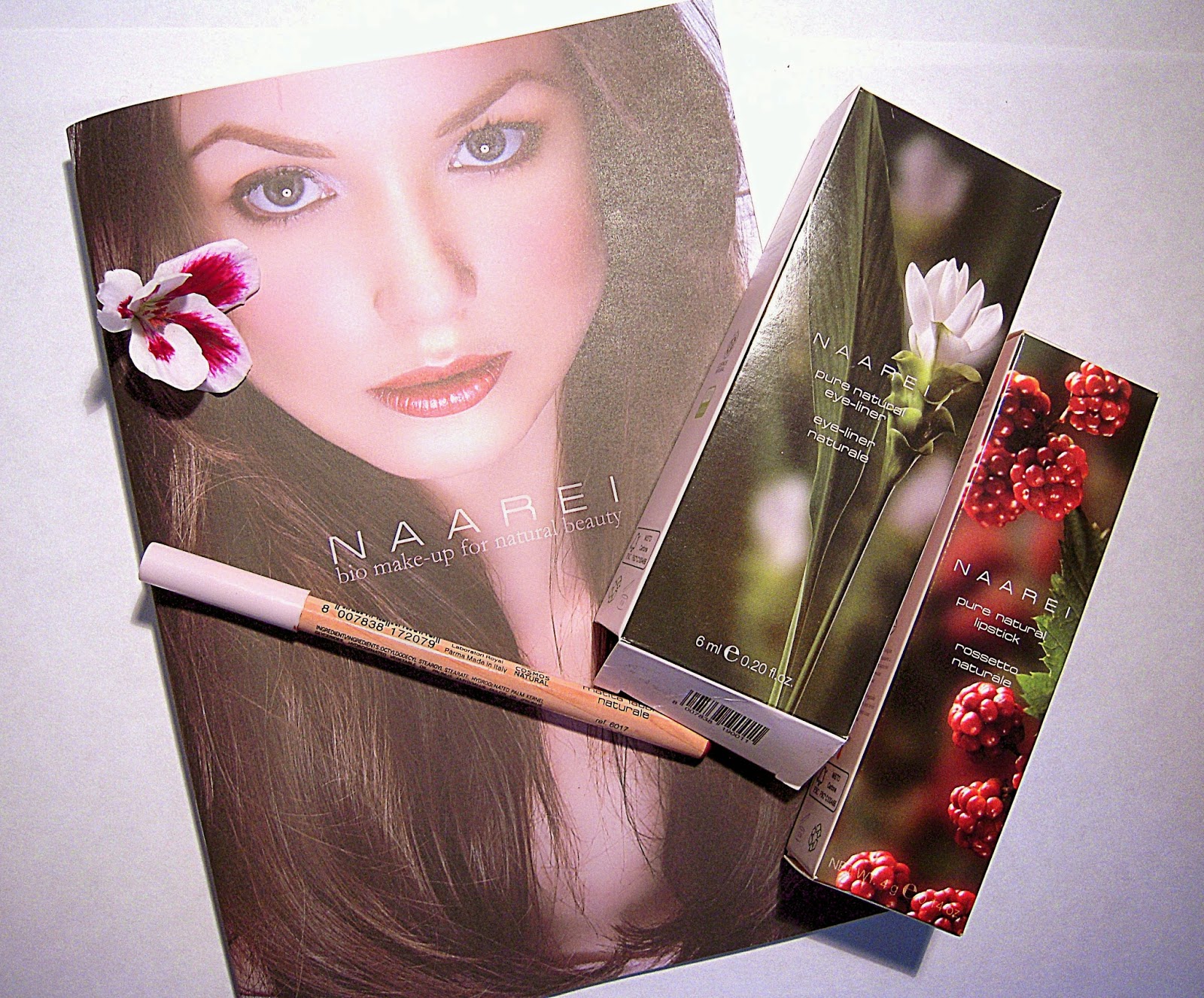 SoloOcchi Makeup: Naarei bio makeup: natural beauty