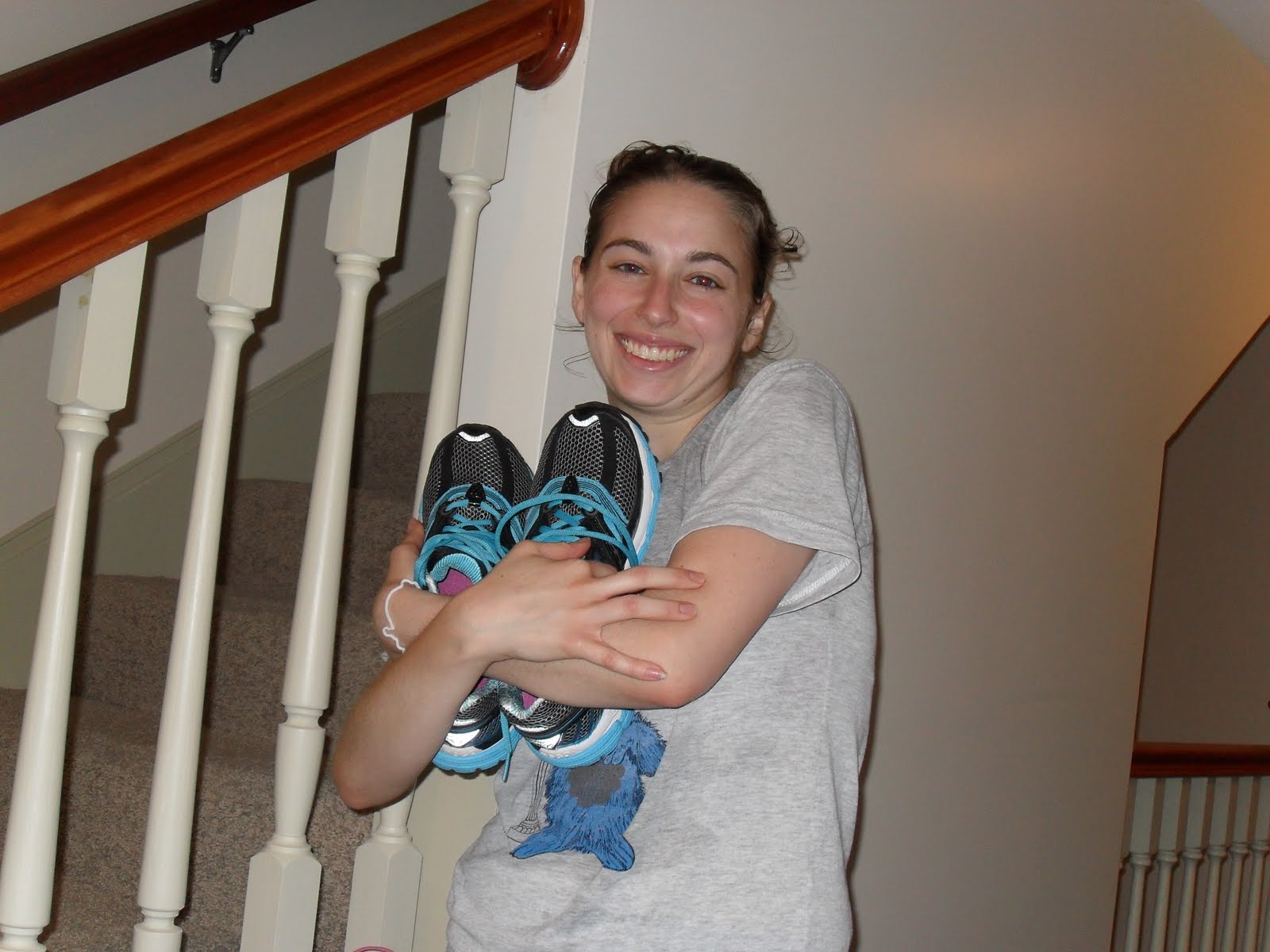 Run for Fun: Loop Swoop and Pull - Tying Your Shoes and My First Giveaway