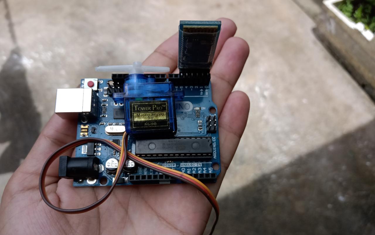 Servo Motor Control using by Mobile