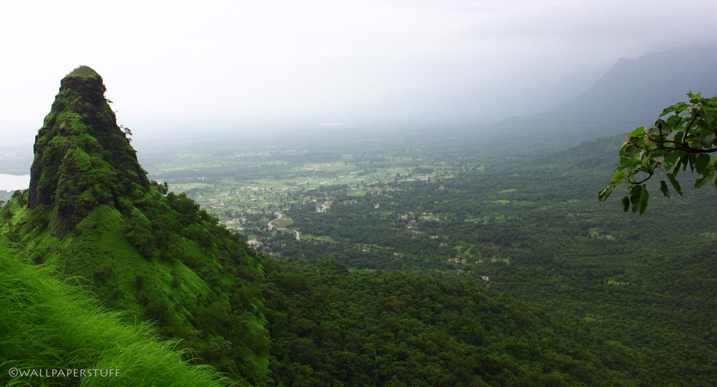 ...walking down the memory lane...: Gorakhgad, Murbad