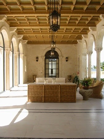 Willowbrook Park: Loggia