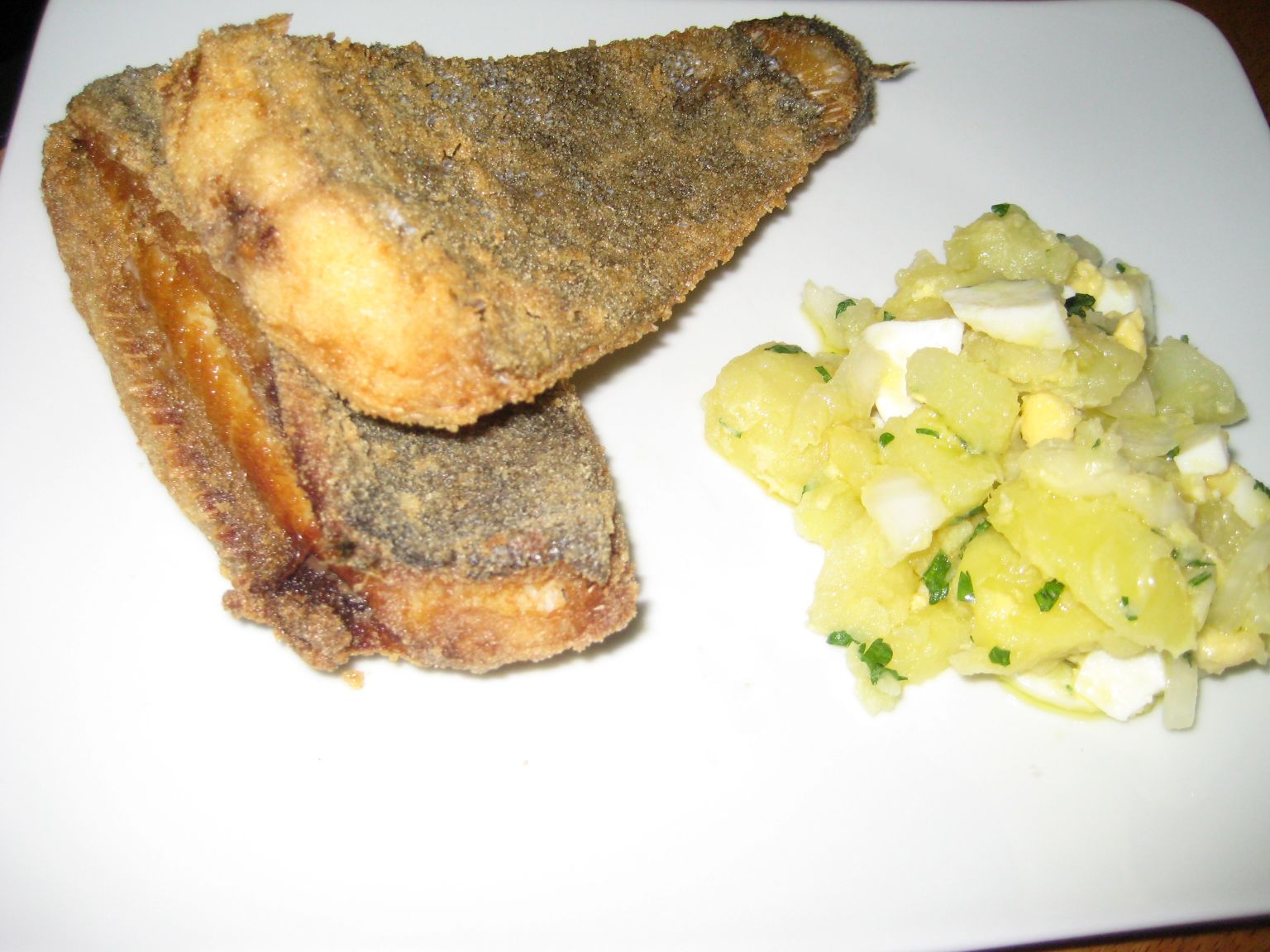 LAS RECETAS DE MAMA ROSA: Lenguado frito con "papas aliñás"