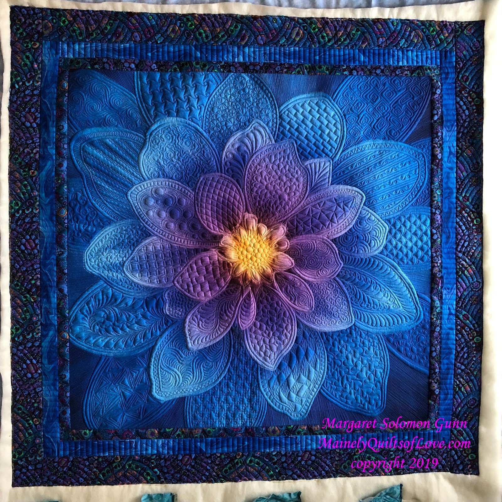 Sewing & Quilt Gallery: Creative Quilting